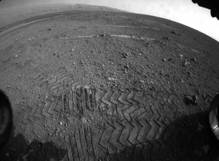 These are (amazing) high-definition photos of Mars landscape | dotTech