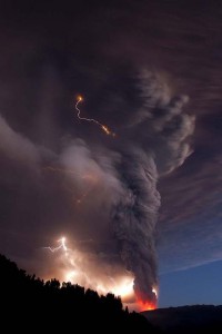 Tornado + lightning + fire = awesome [Amazing Photo of the Day] | dotTech