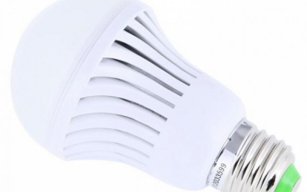 Introducing LiFi, using LED light bulbs for internet instead of routers ...