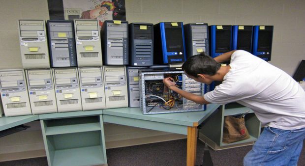 How to recover files from dead computer [Tip] | dotTech